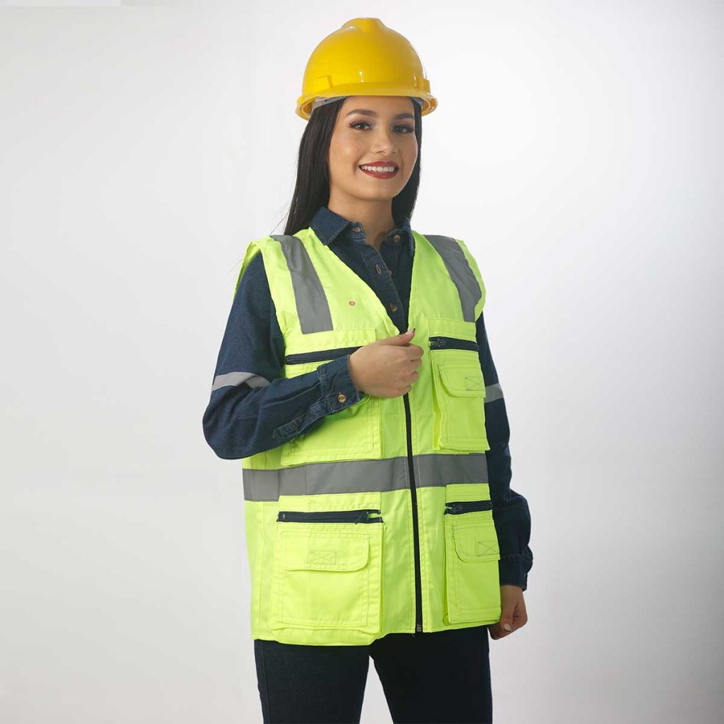 Uniformes con bordado empresa - Industriatex